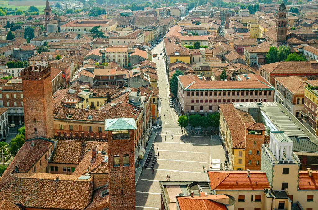 ストラディバリを輩出した弦楽器製作の聖地、イタリア・クレモナとはどんなところ？ | Music Lesson Lab